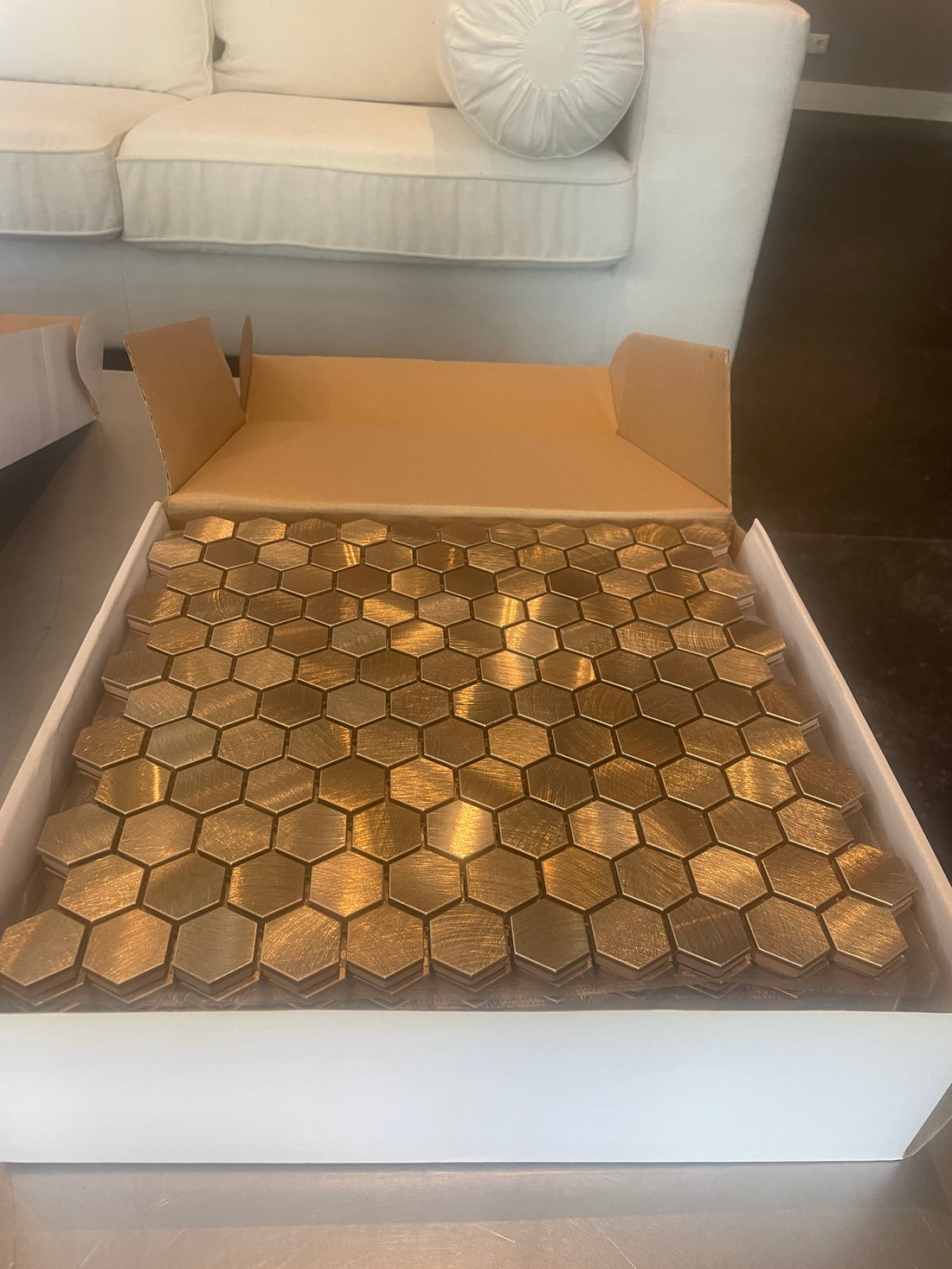 Aluminium hexagon gold – Natuursteeninfoshop